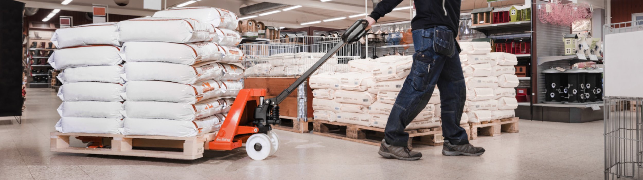 Get the most from your Hand Pallet Truck provider | TMH UK